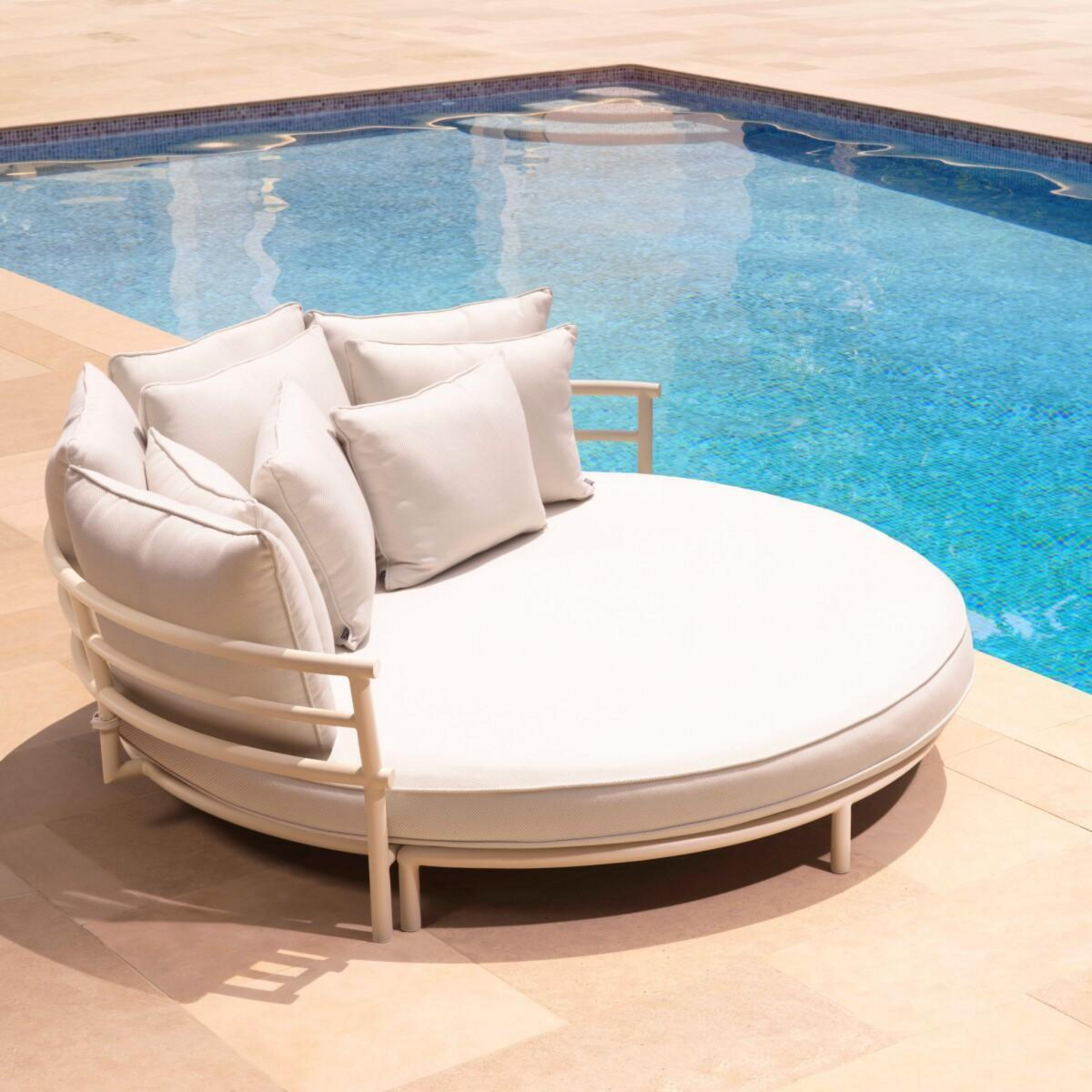 Laguno Round Outdoor Sofa by Eichholtz